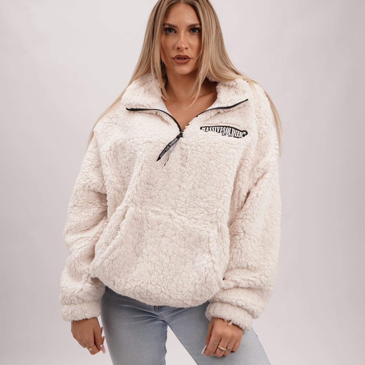 Massive Fleece Sweater White – MassiveSoldier©