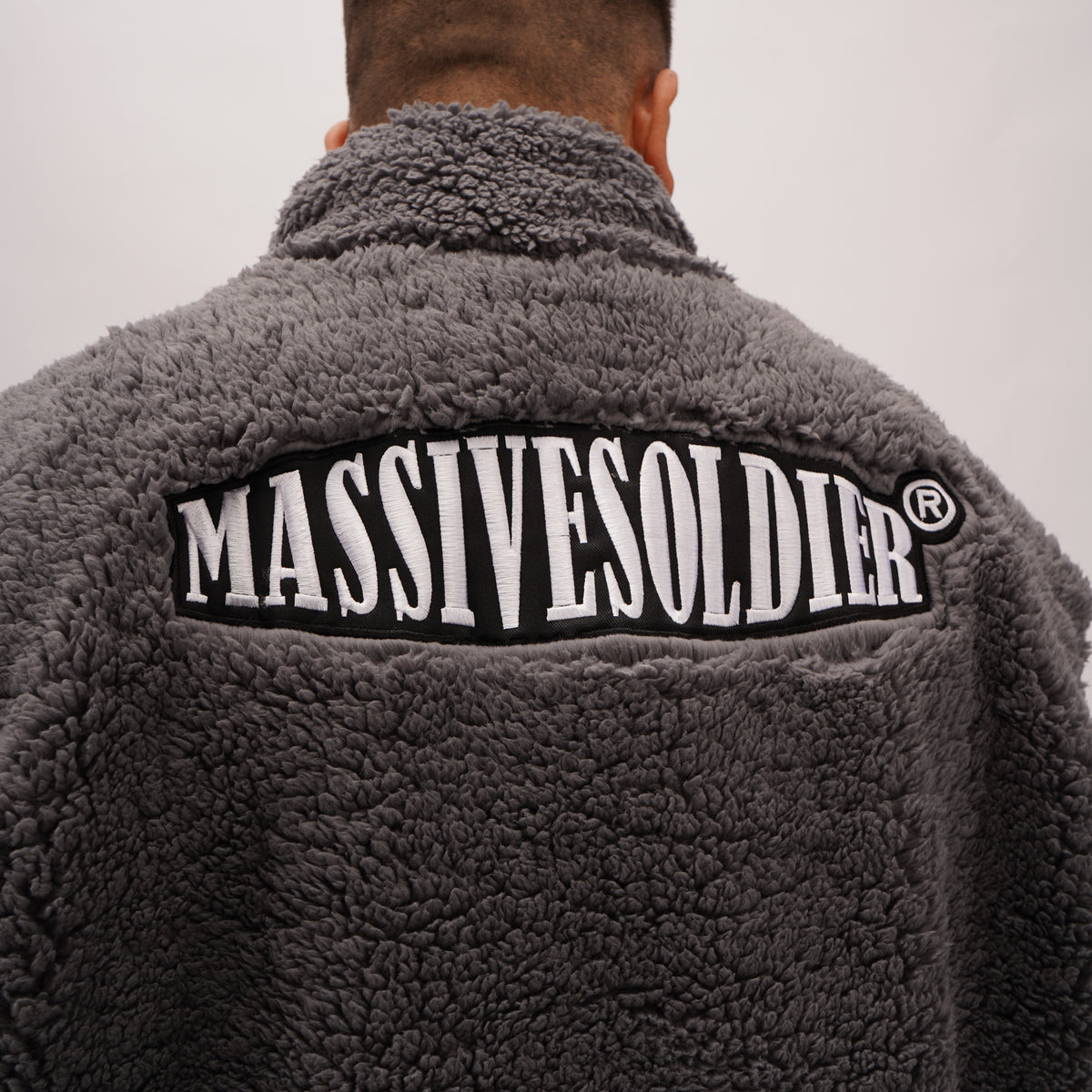 Massive Fleece Sweater Grey – MassiveSoldier©